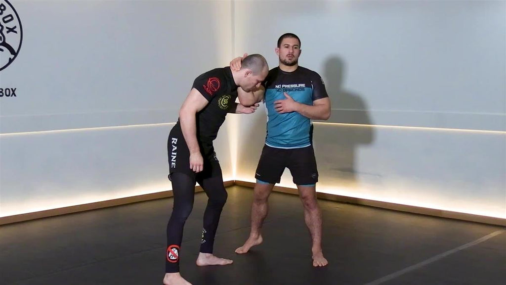 Feet finder Foot Sweeps by Christian Ozbek – BJJ Fanatics
