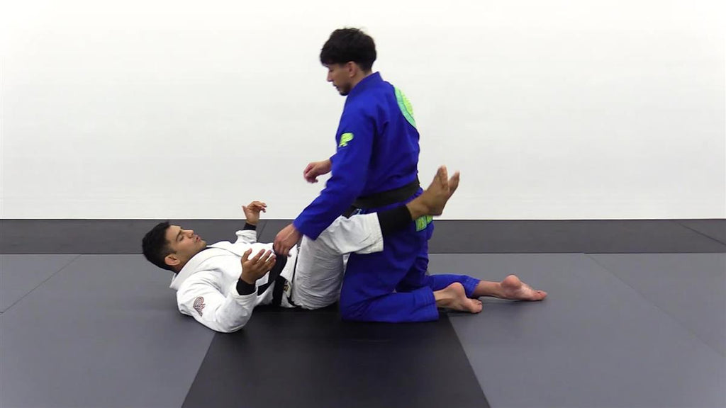 Aggressive Closed Guard by Johnny Tama – BJJ Fanatics