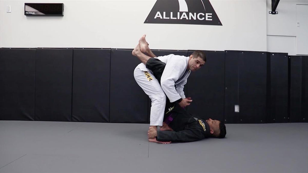 Guard Passing Beyond The Basics by Thomas Lisboa – BJJ Fanatics