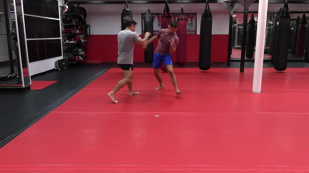 MMA Footwork Hacks: Setting Traps With Movement by Dominick Cruz – BJJ ...